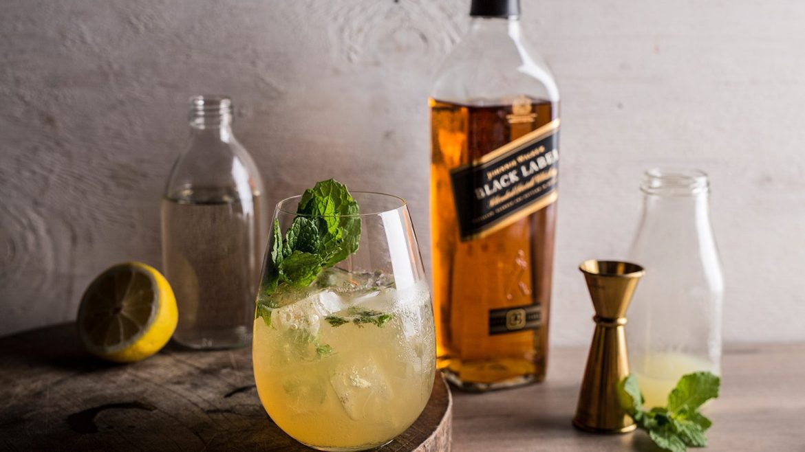 The ‘Miami Beach Cocktail” The Perfect Poolside Cocktail - Therajon